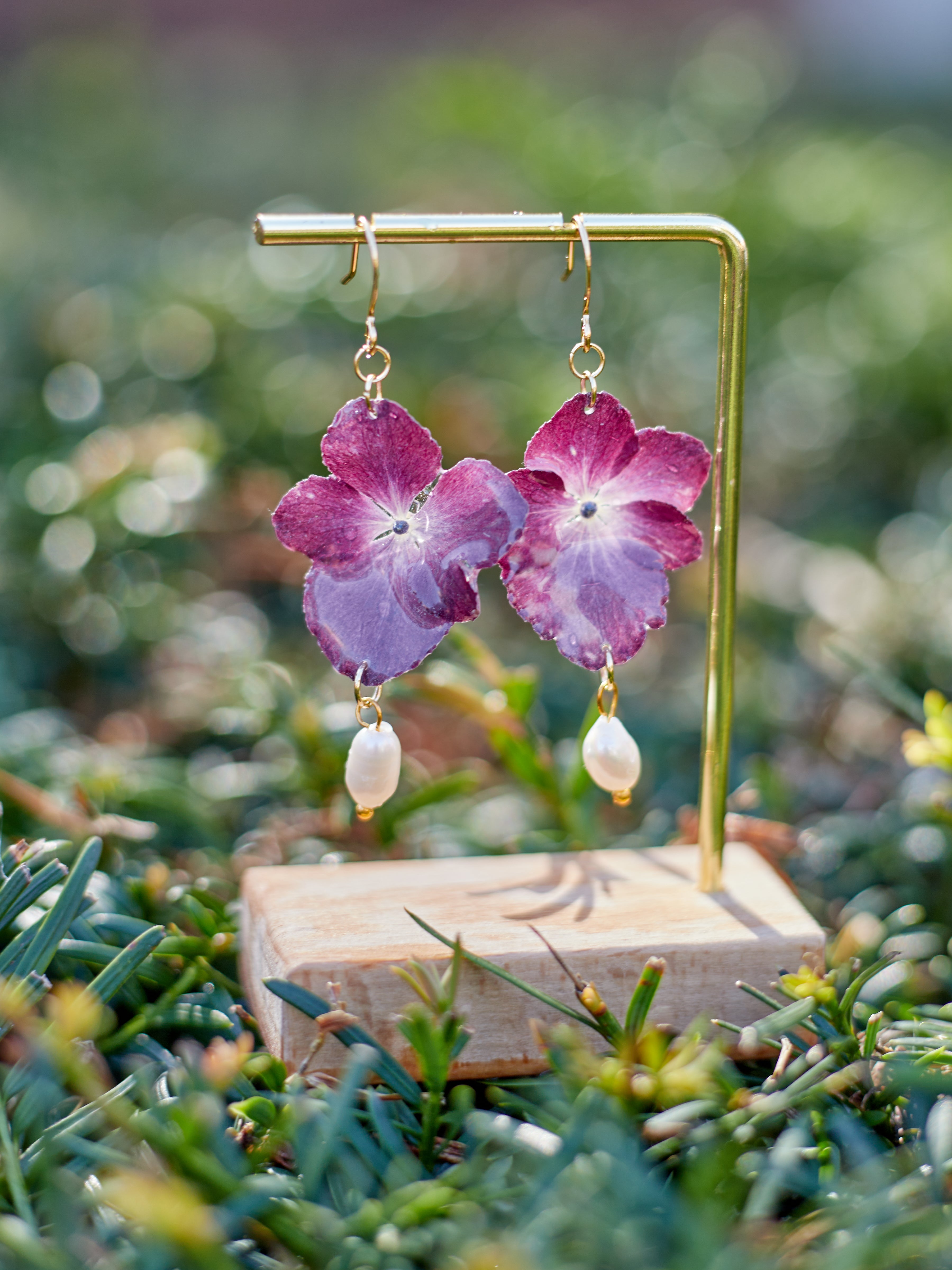 CC Flowery | Caroline & Carina | Smykker af ægte blomster